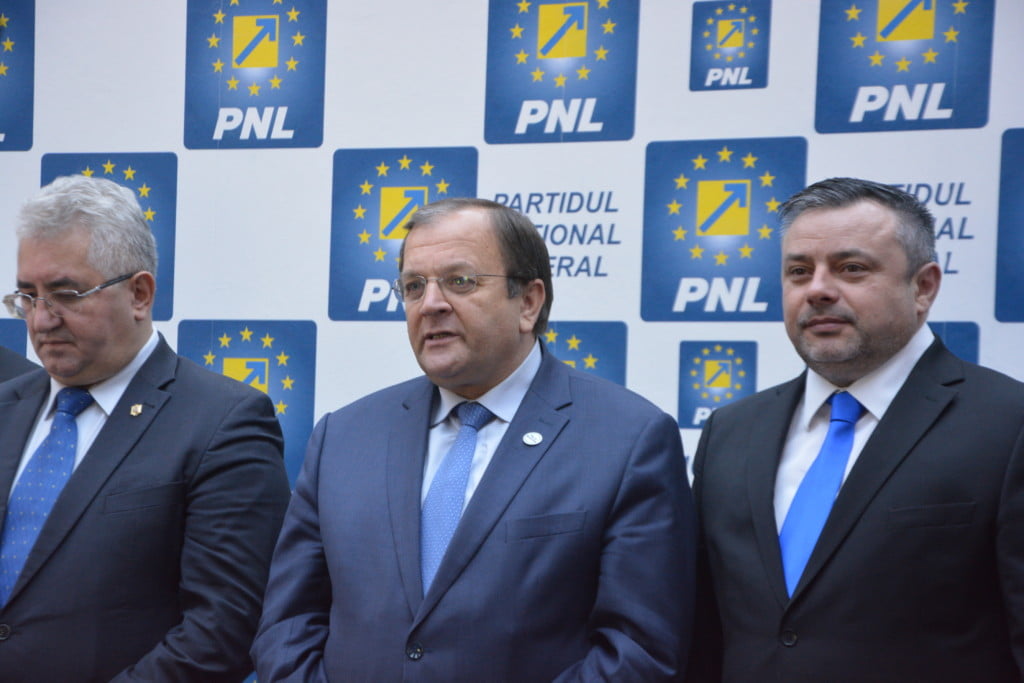 PNL-iștii suceveni și-au ales noua conducere. Ioan Balan și Ion Lungu ...